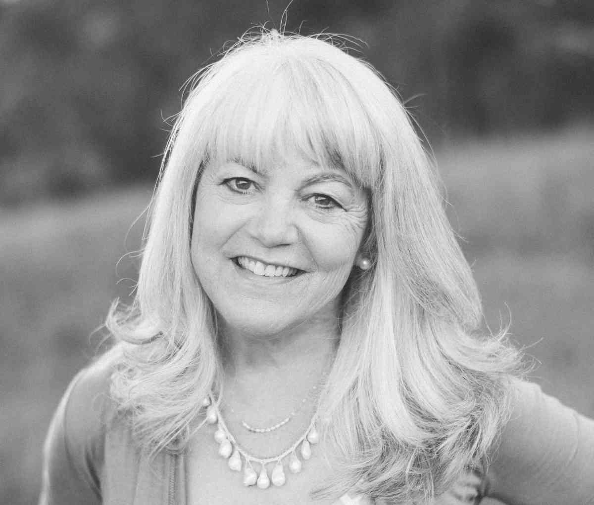 Unearthing Surprising Moments: A Conversation with Poet Sarah Dickenson ...